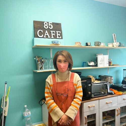 【田川】地域の人がくつろげる場所。85cafeのクロッフルといちごシェイク - 筑豊情報マガジンWING