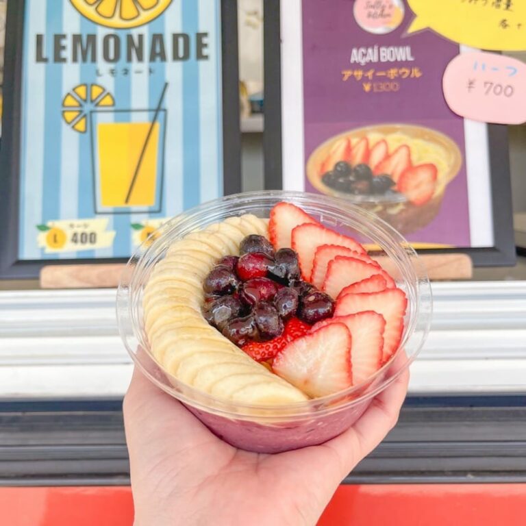 【嘉麻】お肉屋さんの駐車場にNEW OPEN！サリーズキッチンのアサイーボウル♡ - 筑豊情報マガジンWING